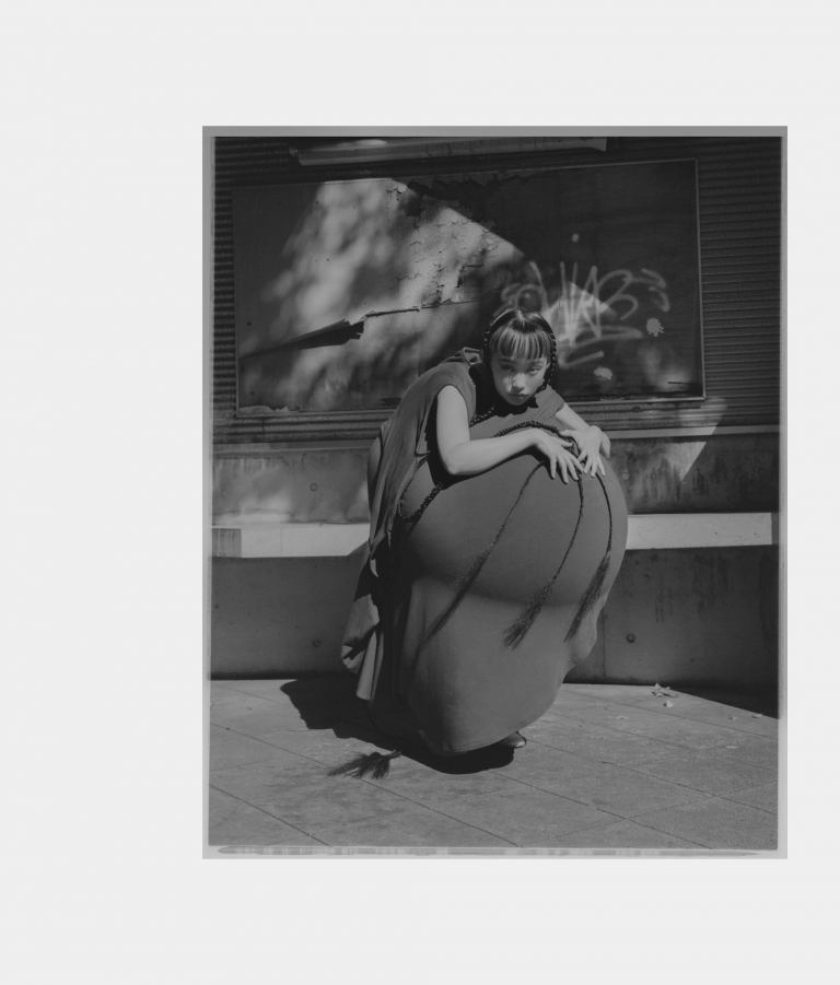 POSITIONS — UTAHA (Wednesday Campanella) │ QUI - Fashion & Culture media